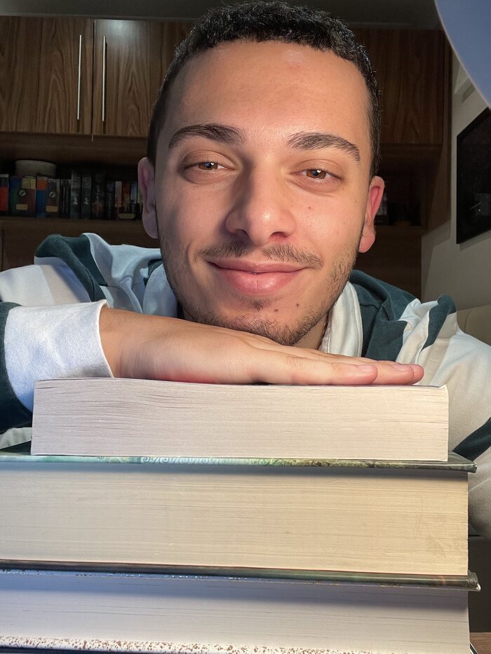 Andy Darcy Theo (Author of The Light That Blinds Us)