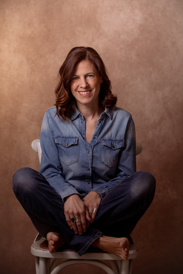 Serena Perozzo (Author of Echi oltre le mura)