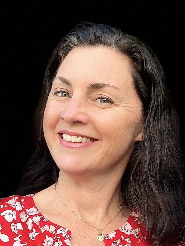 Bee . (Author of A Sweetwater Mystery)