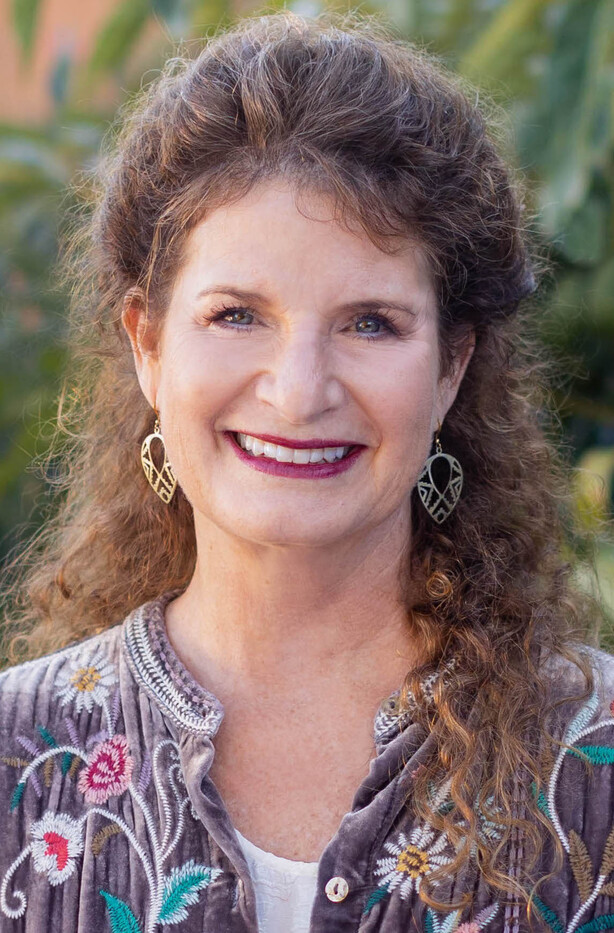 Andrea Weir (Author of A Foolish Consistency)