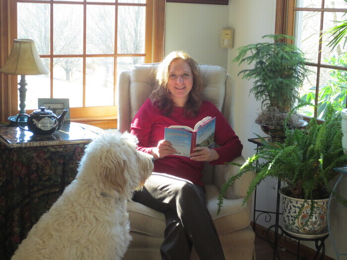 Marta Molnar (Author of The Secret Life of Sunflowers)