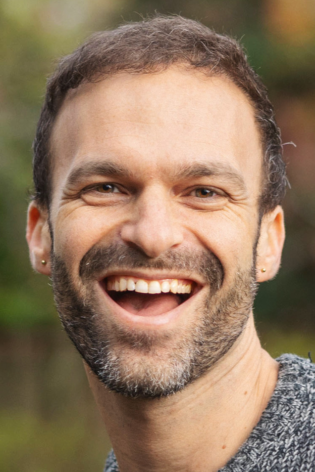 Jonathan Kis-Lev (Author of New Day Dawning)