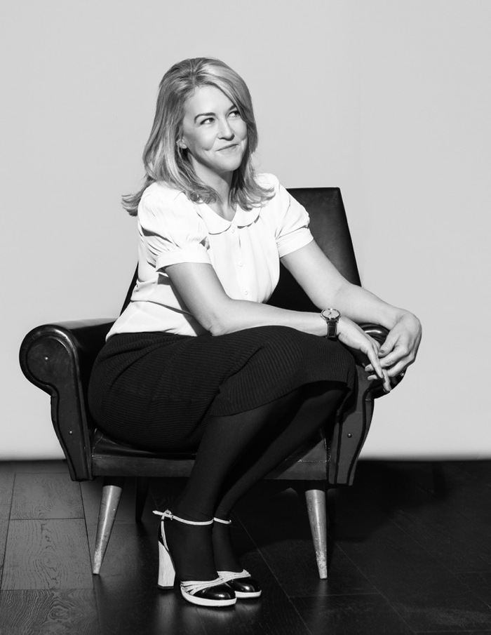 Kate Thompson (Author of The Little Wartime Library)