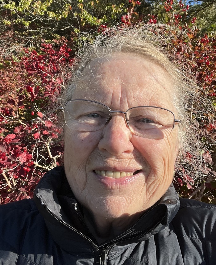 Alexandra Grabbe (Editor of Émigré)