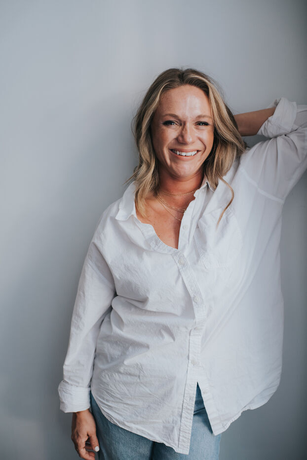 Ashley Henriott (Author of Confidence Is an Inside Job)