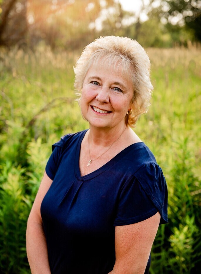 Susan Bowman (Author of Call of the Beakon)