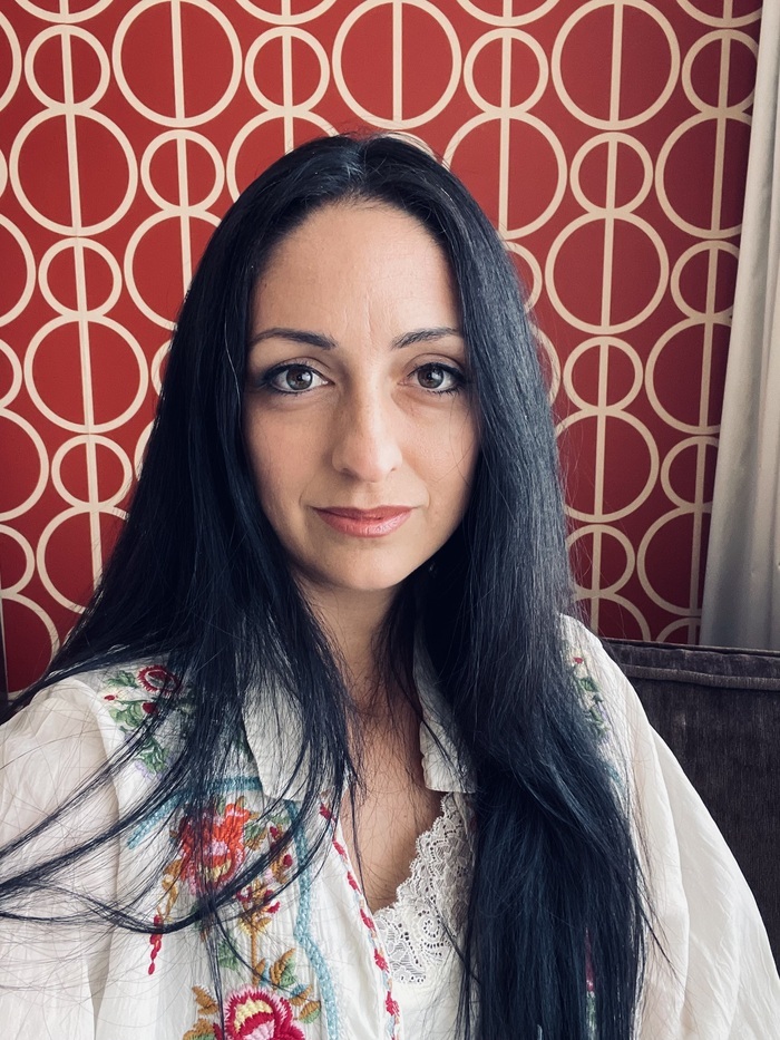 Leah Legend (Author of Hard Bubbles)