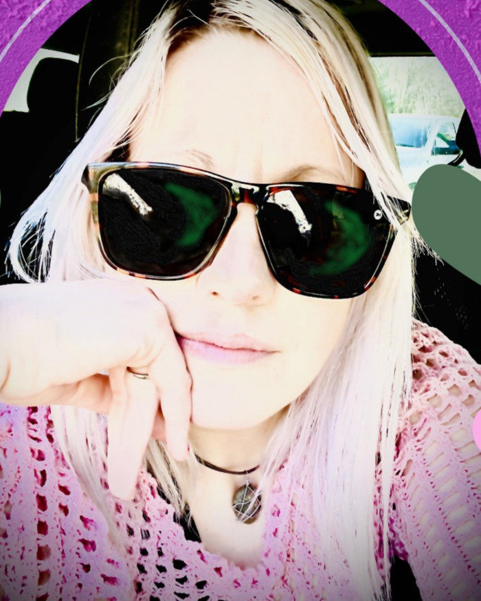 Elizabeth Broadbent (Author of Ink Vine)