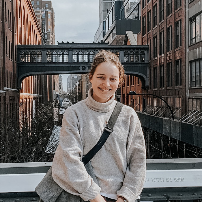 Laura Martens (Author of Hüterin der Zeit)