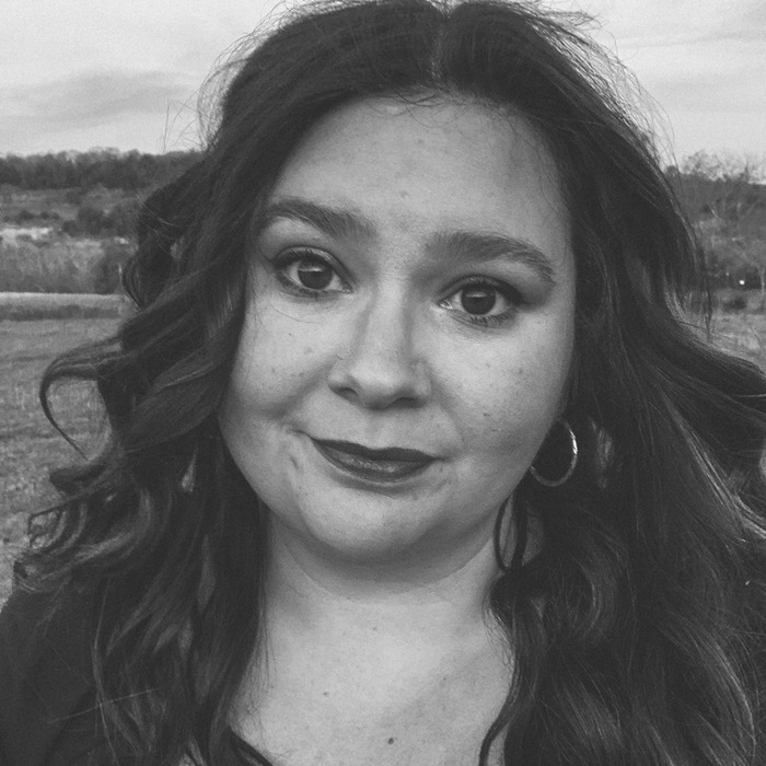 Bea Borges (Author of Worth The Risk)