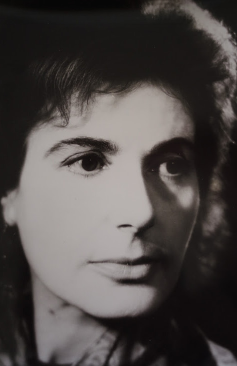 Yvonne Mitchell (Author of Colette)