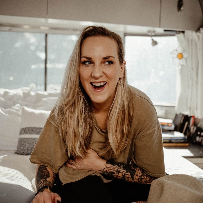 Nikki St. Crowe (Author of The Never King)