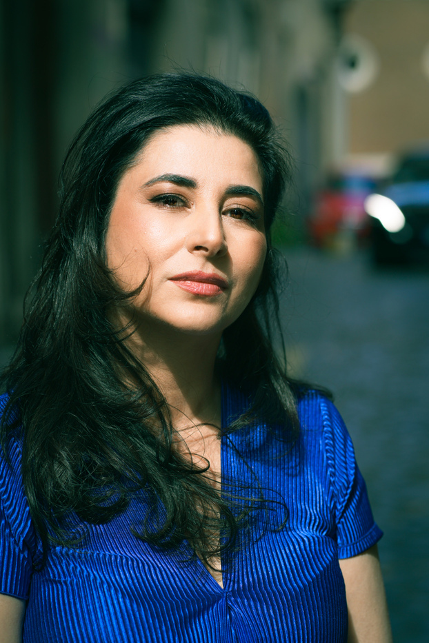 Lisa Attanasio (Author of The Story You Tell Yourself)