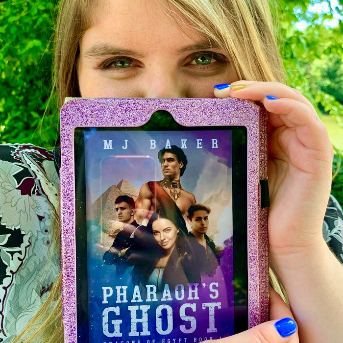 Michaela Baker (Author of Glimpses of Time and Magic)