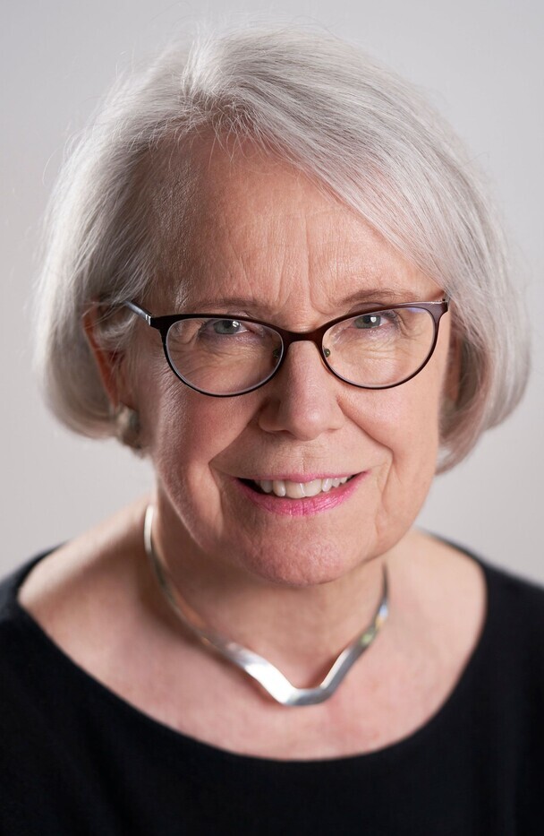 Erika Reich Giles (Author of Becoming Hungarian)