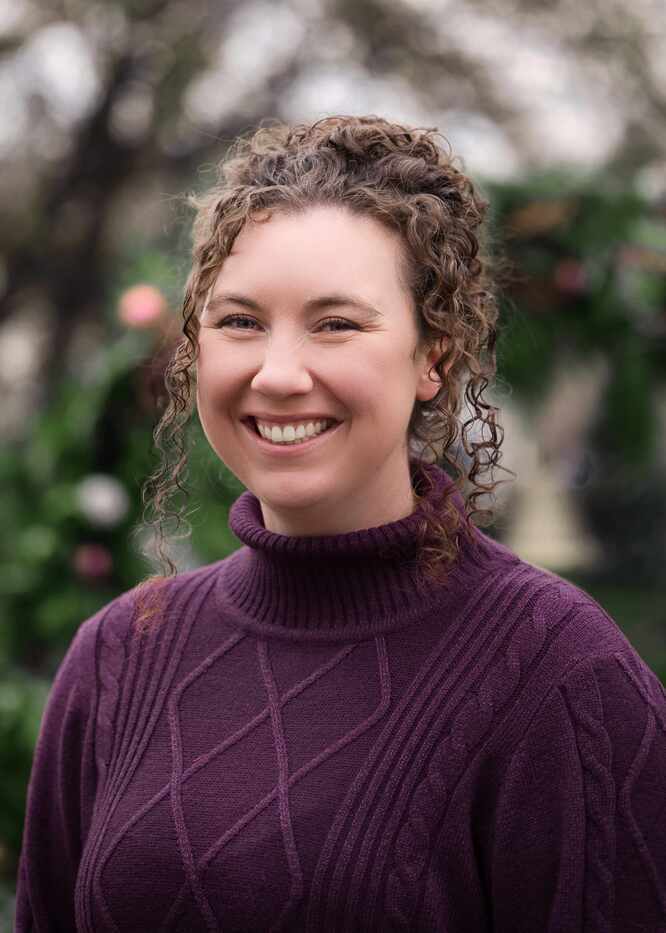 Amanda Wright (Author of Darkfell)