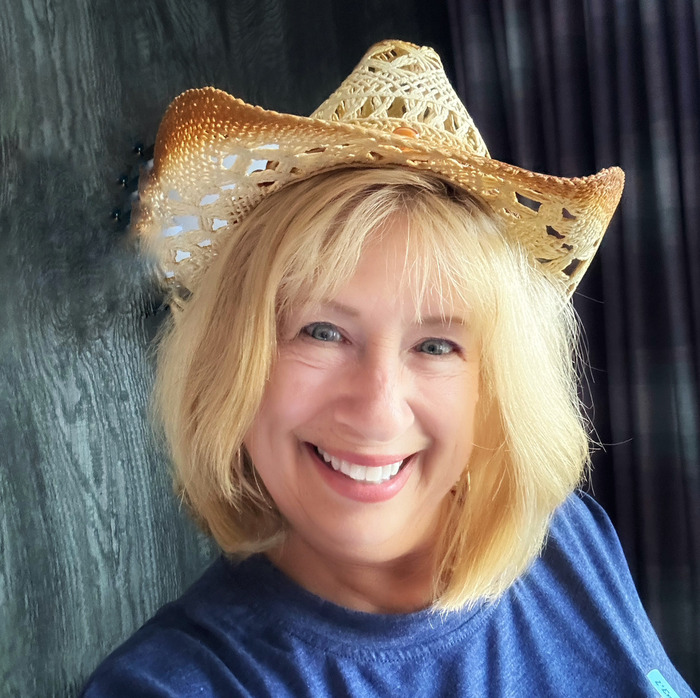 Deborah Trahan (Author of A Southern Enchantress)