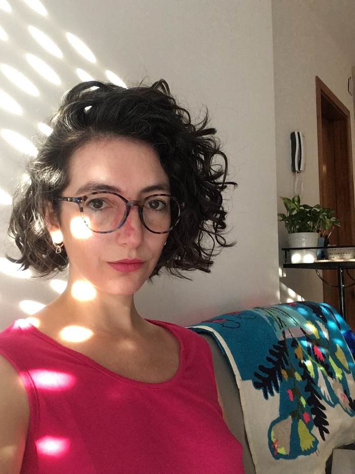 María Luque (Author of Casa transparente)