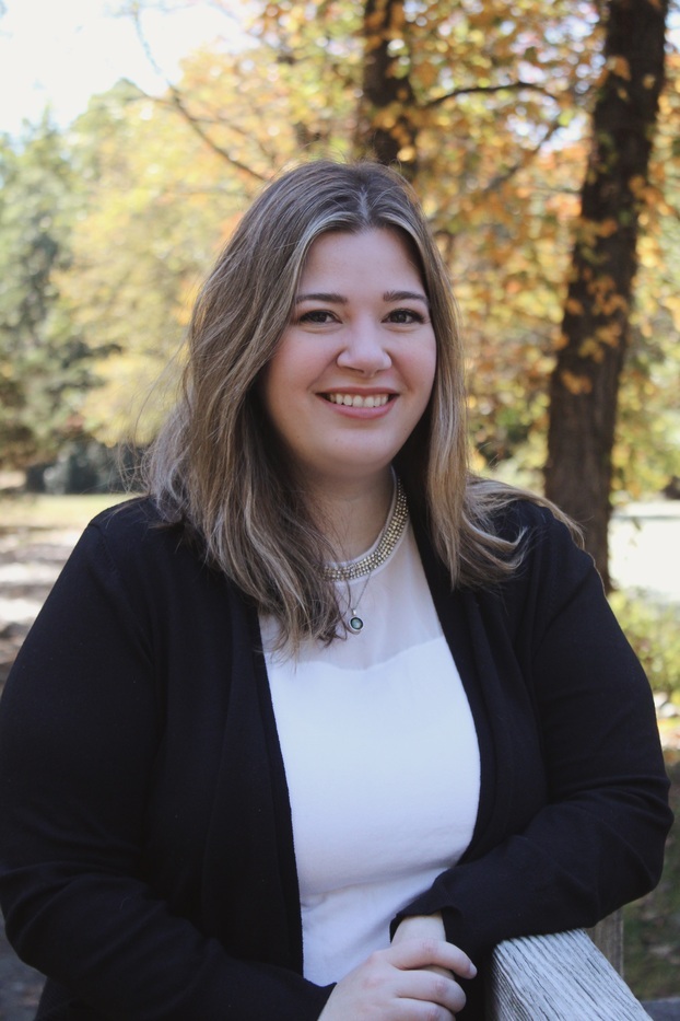 Amanda Sinatra (Author of Deck of Scarlets)