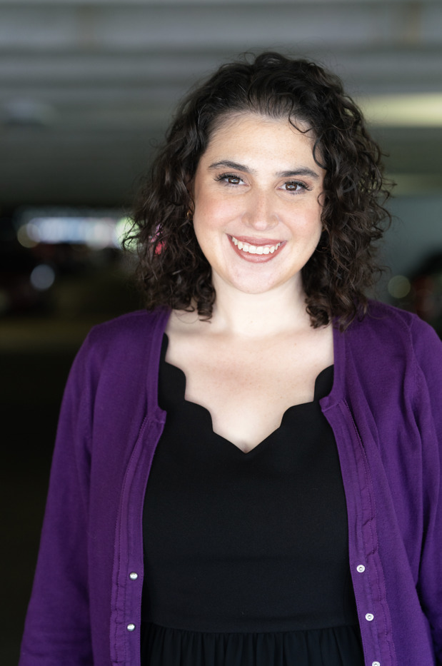 Lauren Magaziner (Author of Mystery in the Mansion)