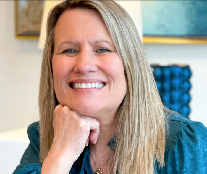 Lynn Lok-Payne (Author of Wake Up! Change Up! Rise Up!)