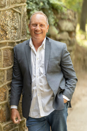 Mark ONeill (Author of To Catch a Spy)