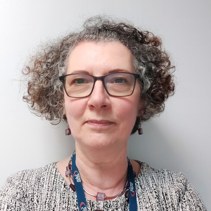 Helen Bell (Author of Shadowless)