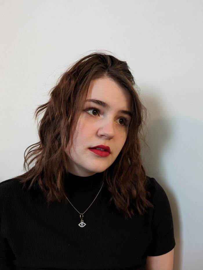 Rowan Redfield (Author of The Snow Thief's Amulet)