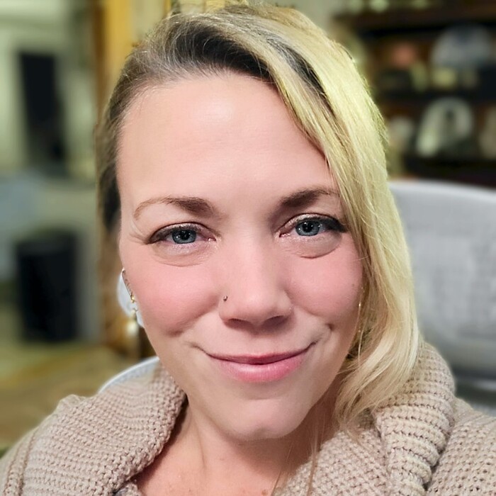 Emily Queen (Author of The Case at Barton Manor)