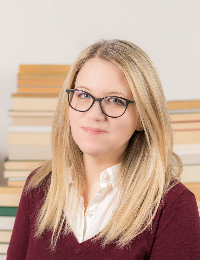 E.L. Starling (Author of Bound by Stars)