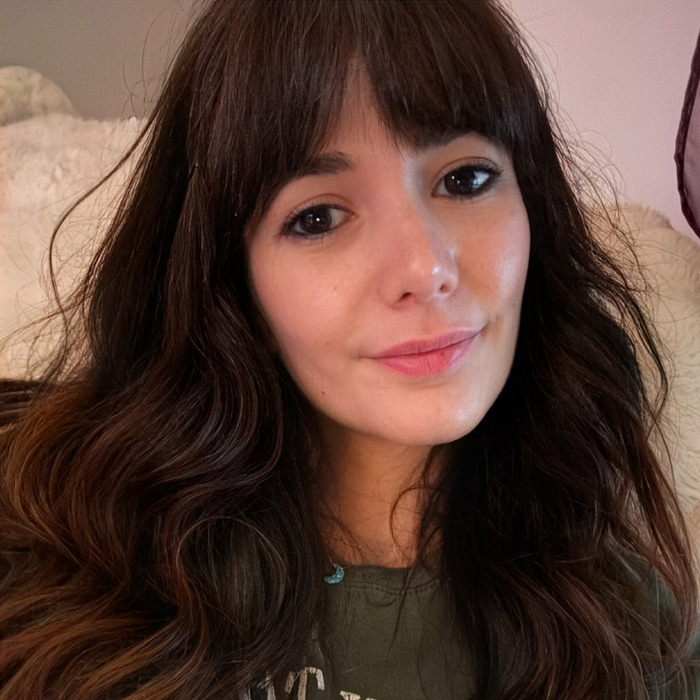 Ana Silva (Author of Pickles the Pup)