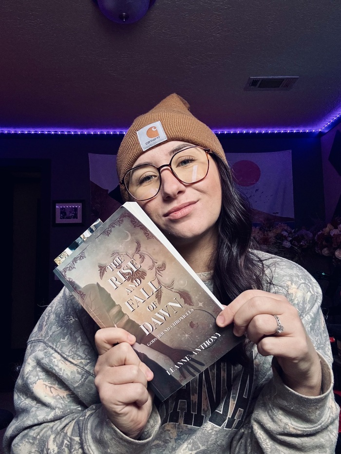 Leanne Anthony (Author of The Rise and Fall of Dawn)