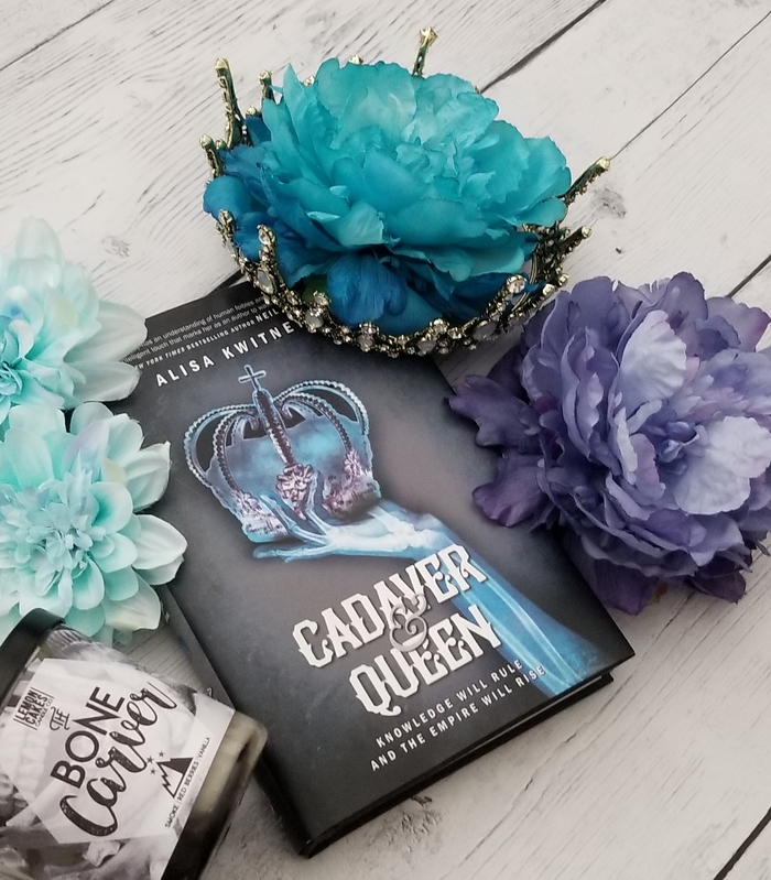 Cadaver & Queen (Cadaver & Queen, #1) by Alisa Kwitney | Goodreads