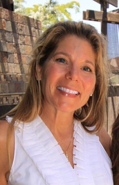 Suzette Jacobs - Oakdale, CA (97 books)