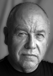 Phil Cole - Leeds, The United Kingdom (115 books)