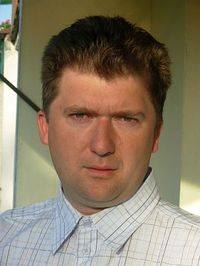 Robert Sadowski - Warsaw, 78, Poland (400 books)