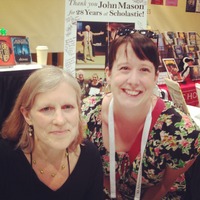 Emily - Tacoma, WA (1,081 books)