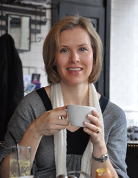 Beth Bonini - London, H9, The United Kingdom (1,689 books)