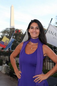 Maria Hoch (mgabrielahoch) - Miami, FL (188 books)