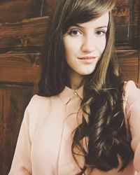 Andreea Pop (andreeapop) - London, The United Kingdom (4,329 books)