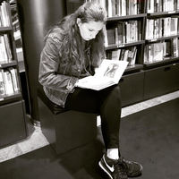 Lara - Berlin, 16, Germany (366 books)