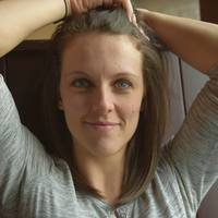 Amanda Poitras - Victoria, BC, Canada (196 books)