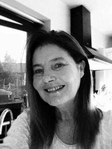 Liz Robson - The United Kingdom (835 books)