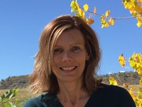 Stephanie - Denver, CO (23 books)