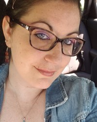 Jennifer - Fort Wayne, IN (15 books)