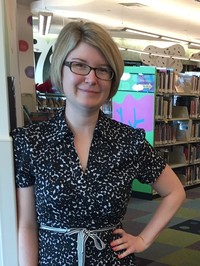 Alison Kelly (786 books)