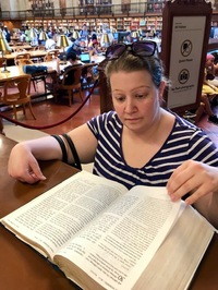 Courtney Ferriter (1,008 books)