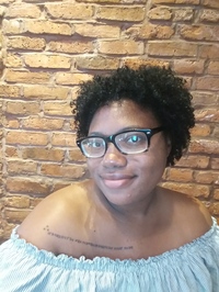 Samara Hill (samarareadstoo) - Detroit, MI (716 books)