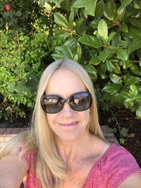 Melissa Mccabe - The United States (3,891 books)