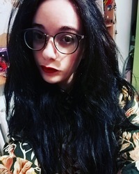 Laura Incollingo (laurasbookishcorner) - Nashua, NH (2,709 books)